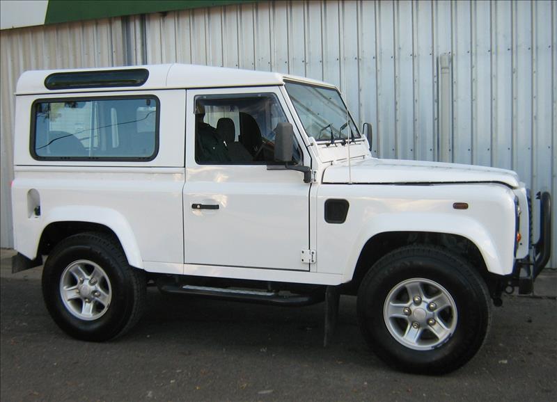 2004 White Defender 90 - TD5 - SOLD - British Off Road